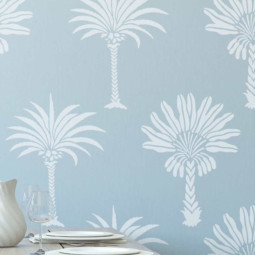 Colonial Palm Stencils for Traditional Bedroom Decor